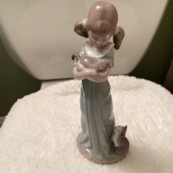 Lladro | Art | Lladro Dont Forget Me | Poshmark